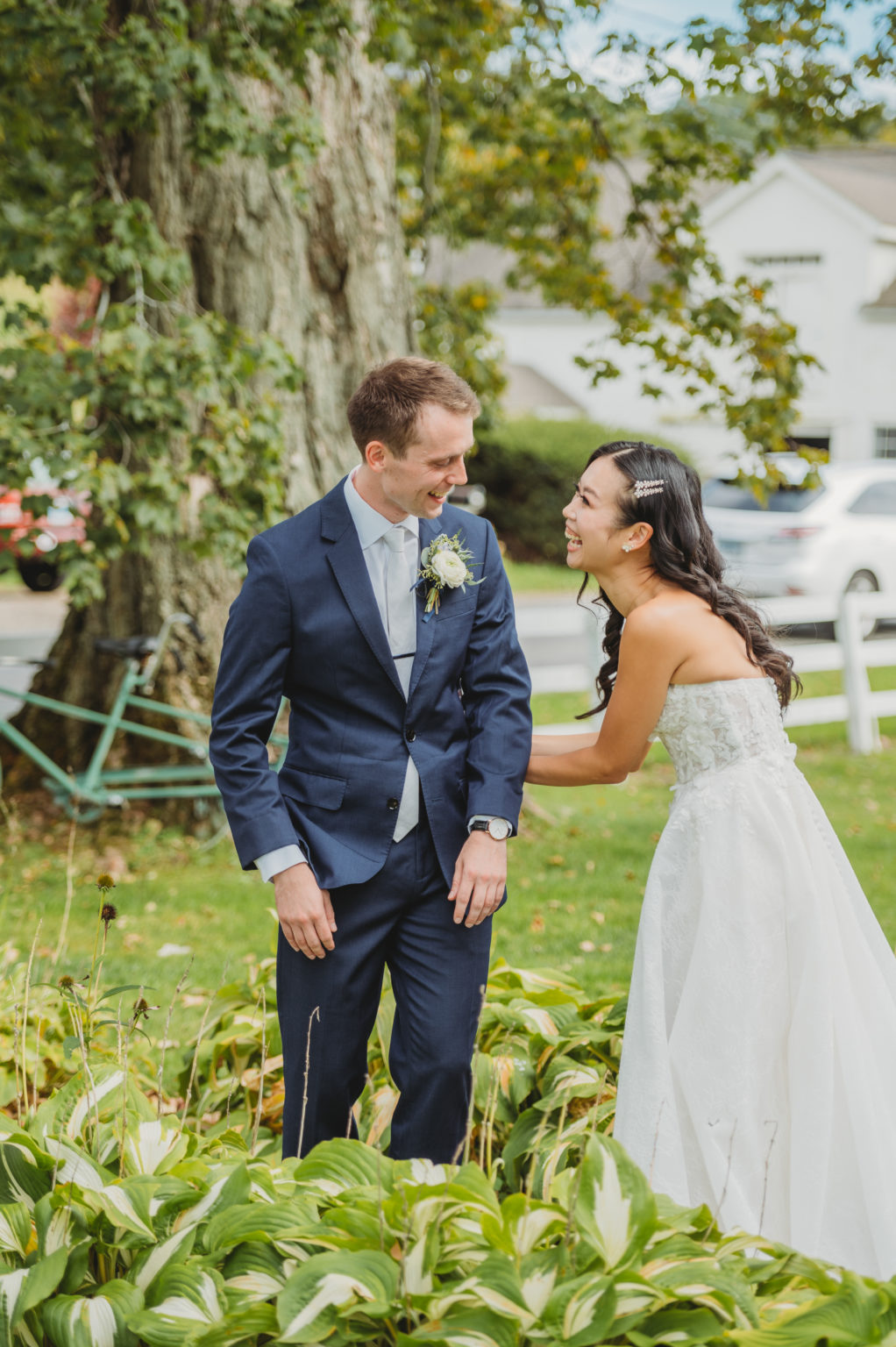June and Thomas's Garden Wedding - simplylovedweddings.com