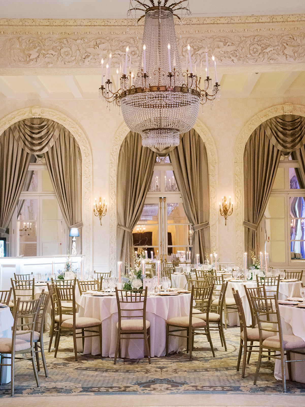 Kate & Juan's Westchester Country Club Wedding - simplylovedweddings.com